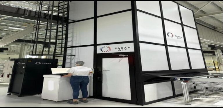 What is Solar Simulator (Flash Test) in Solar Panel Production? - SOLARIAN
